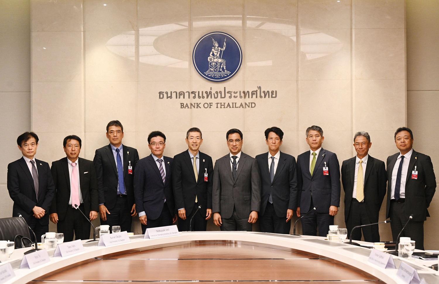 Courtesy visit Governor of the Bank of Thailand (Dr. Sethaput)｜Activity ...